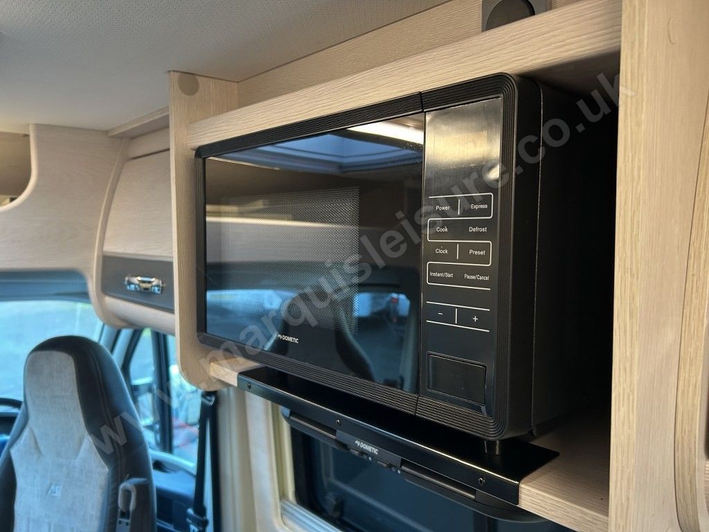 AUTO-SLEEPERS WARWICK DUO 60032